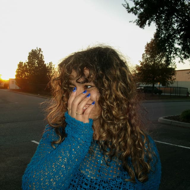 Bella Kay - Steady Lyrics